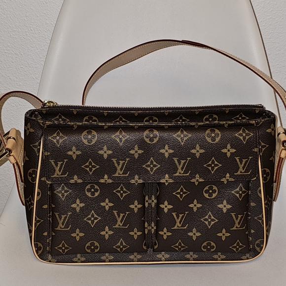 Louis Vuitton | Bags | Authentic Louis Vuitton Crossbody Bag | Poshmark